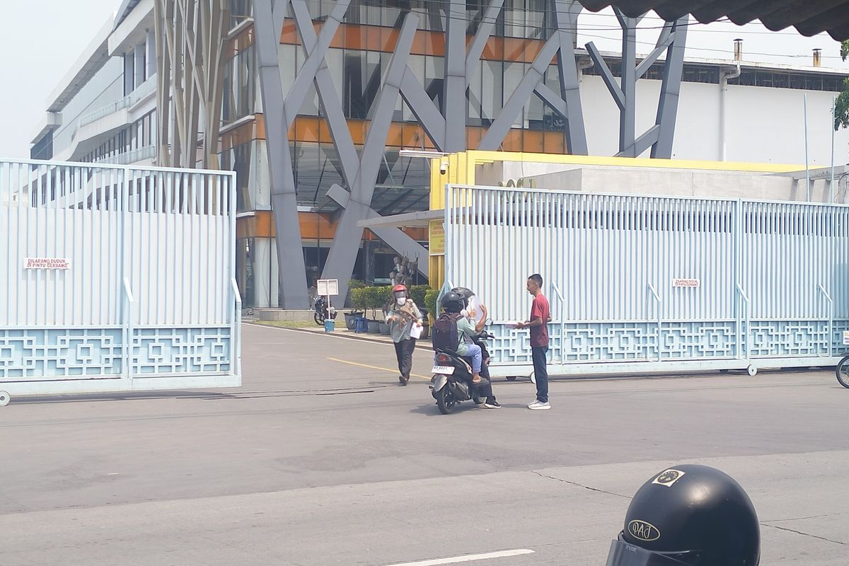 Serikat Pekerja Sritex Tuntut Pembayaran THR Karyawan yang Kena PHK, Pesangon Bisa Menyusul...