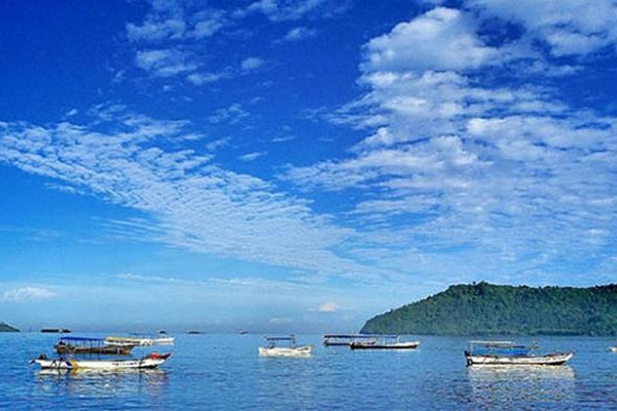 Pantai Bungus di Sumatera Barat: Daya Tarik, Aktivitas, dan Rute