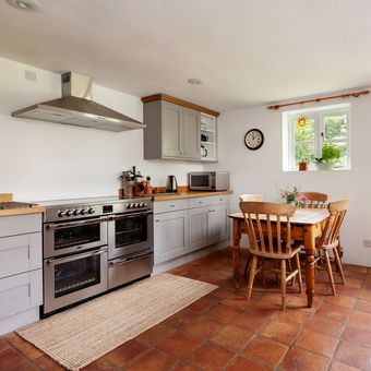 5 Ide Dapur Bergaya Mediterania yang Menawan