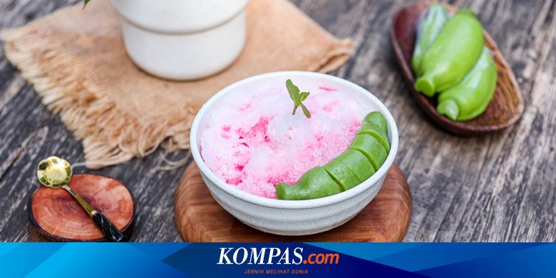 Mencoba Es Pisang Ijo Khas Makassar di Pisang Ijo Cendana Menteng