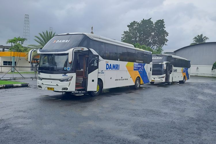 Foto : HUT Ke-79 RI di IKN, DAMRI Siapkan 10 Armada untuk Pejabat dan ...