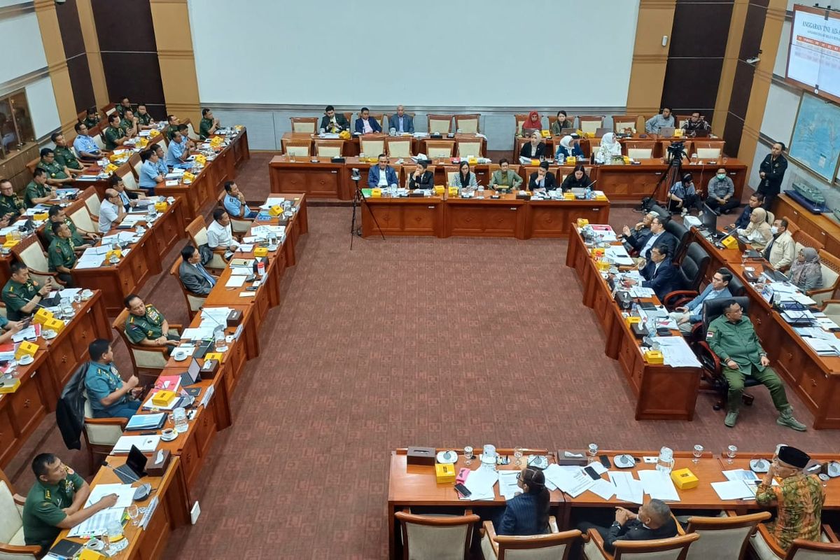 RUU TNI Disahkan DPR Hari Ini