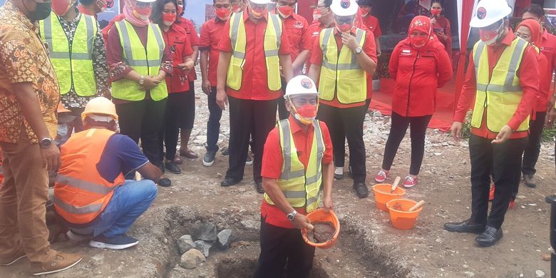 Berita Terkini Harian Pembangunan Gedung Baru Pdip Solo Terbaru Hari ...