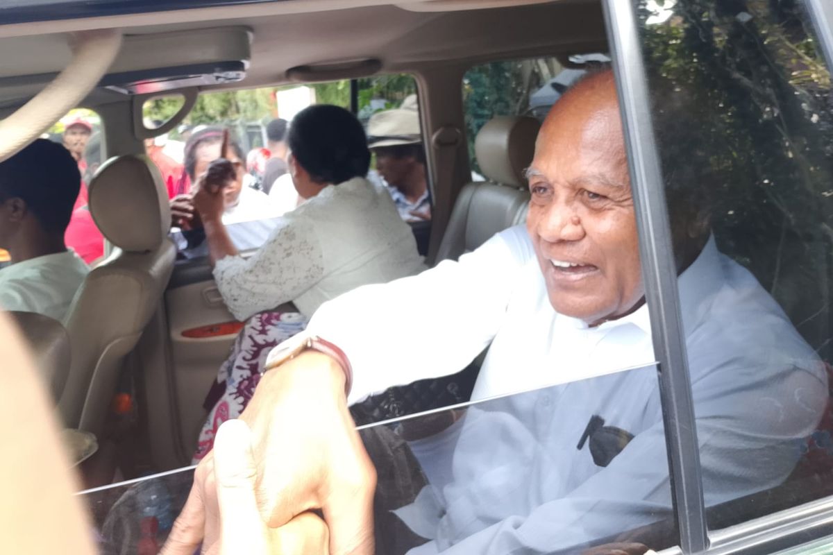 Benhur Tomi Mano Akhirnya Pilih Constant Karma Dampingi Jadi Cawagub Papua