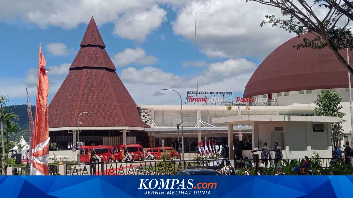 Presiden Jokowi Resmikan Gedung Papua Youth Creative Hub di Jayapura