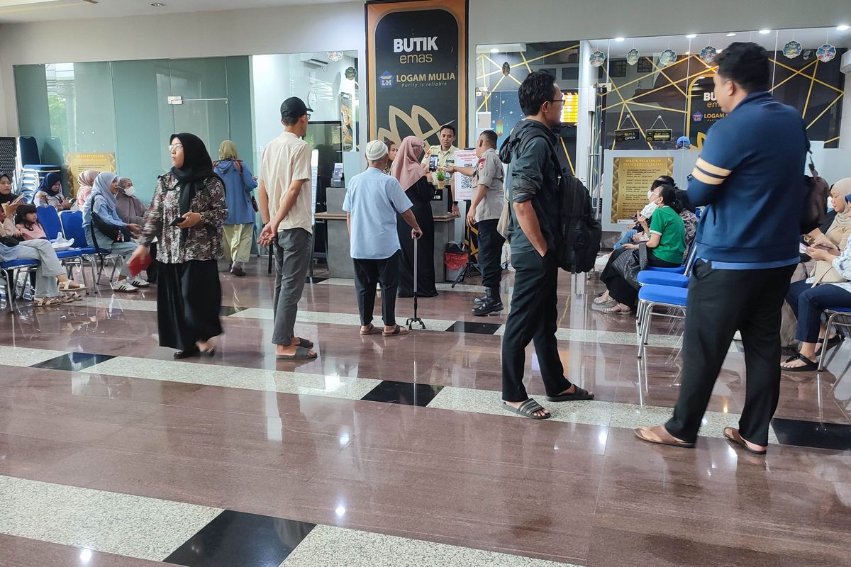 Nurlaila Tak Kebagian Beli Emas meski Sudah 2 Kali ke Butik Antam