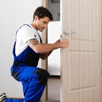 Cara Mengganti Kunci Pintu Rumah dengan Benar