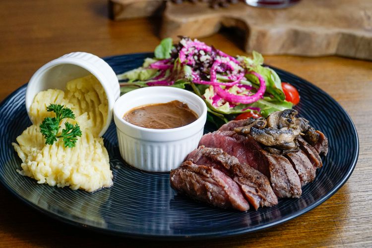 Foto : Mencoba Menu Andalan Canabeans, Kafe di Alam Sutera