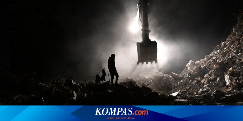 Liputan Khusus Cincin Api - TSUNAMI ARTIKEL