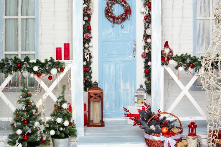 Ide Dekorasi Natal di Teras Rumah, Bikin Suasana Lebih Meriah