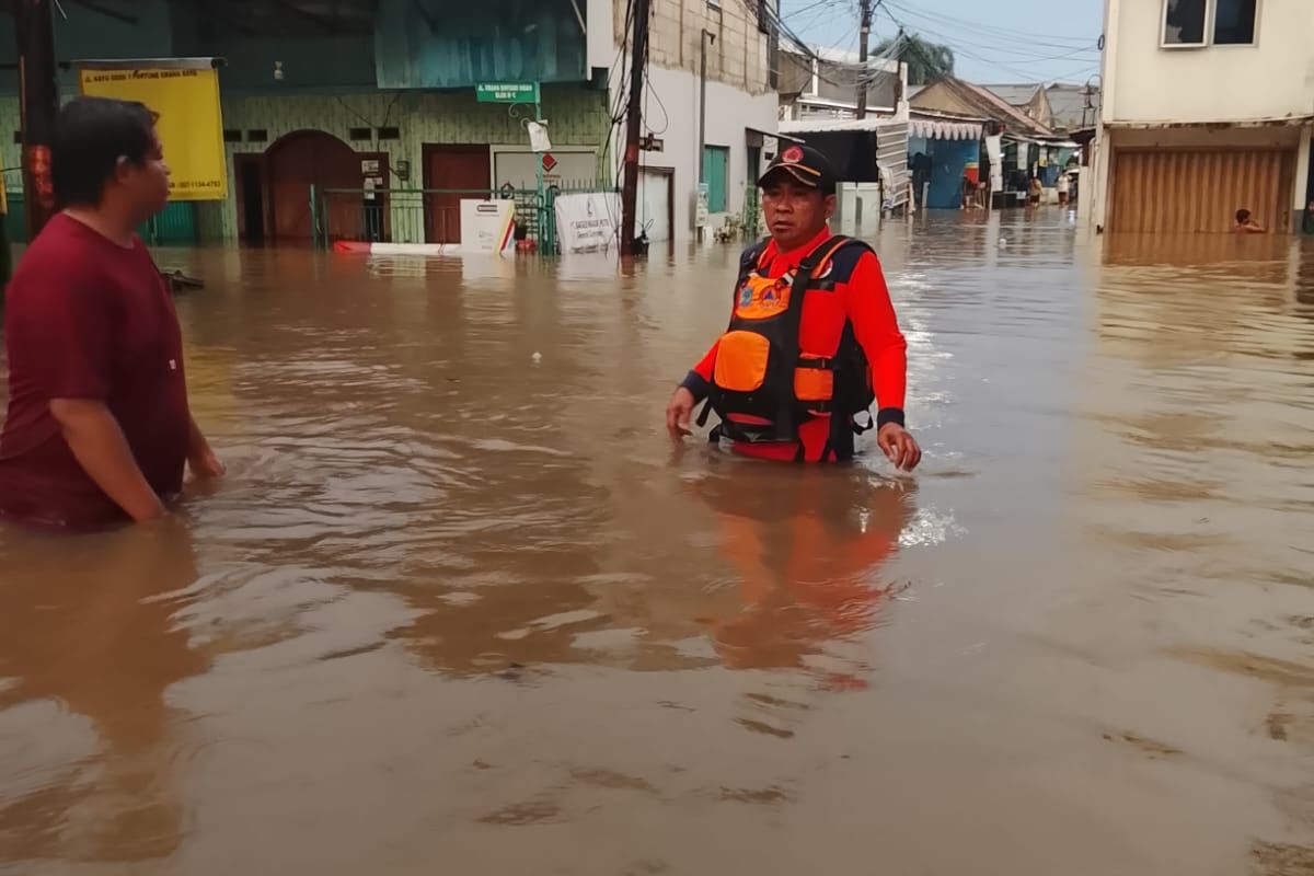 6 Titik di Tangsel Terendam Banjir akibat Hujan Deras