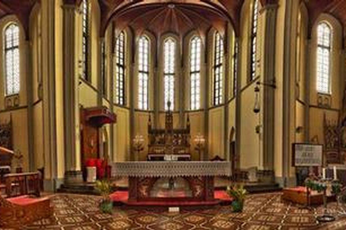 "Tur Virtual" Keindahan Arsitektur Katedral