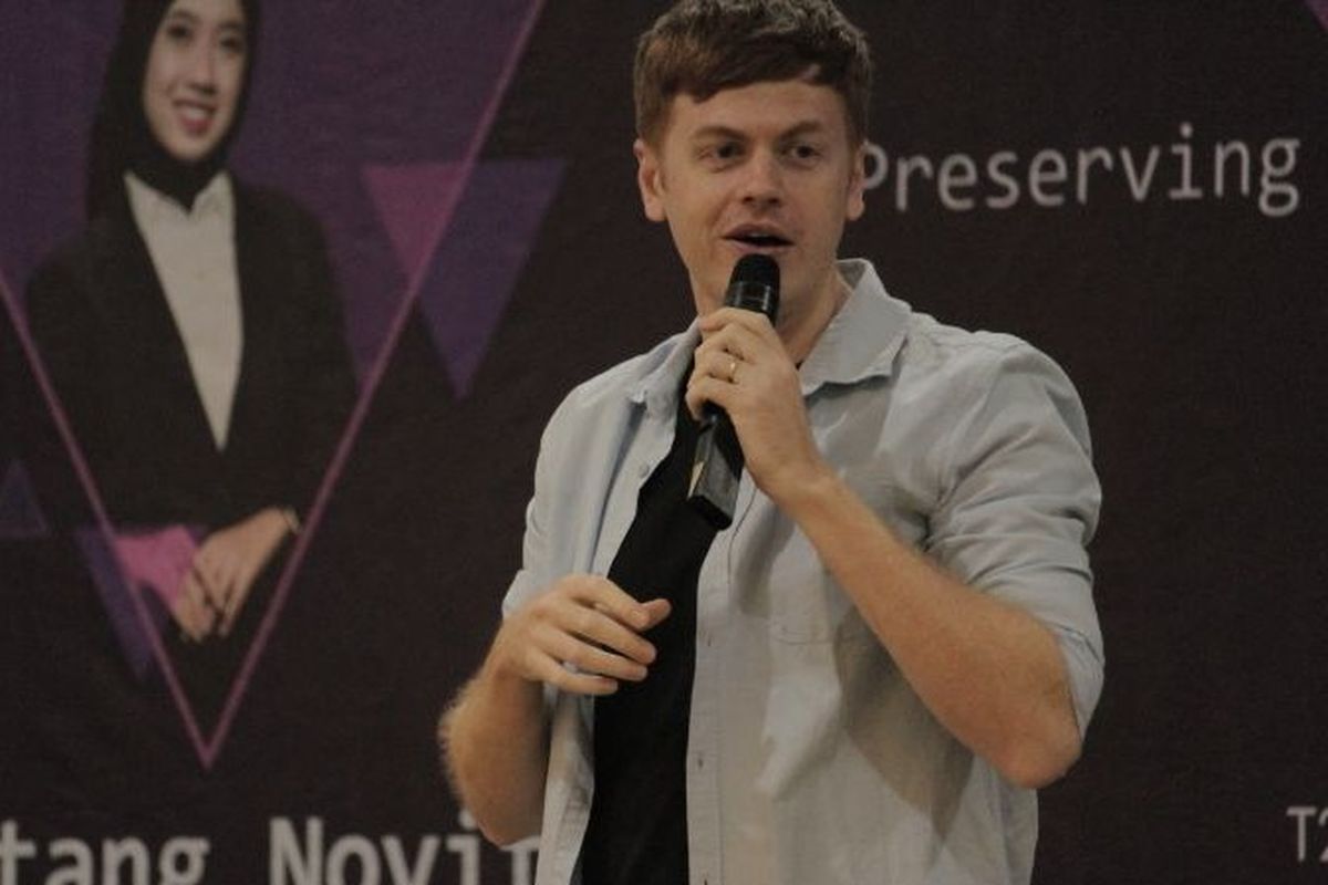 Di Talkshow Unesa, Cak Dave Berbagi Pengalaman "Ngonten" Berbahasa Jawa