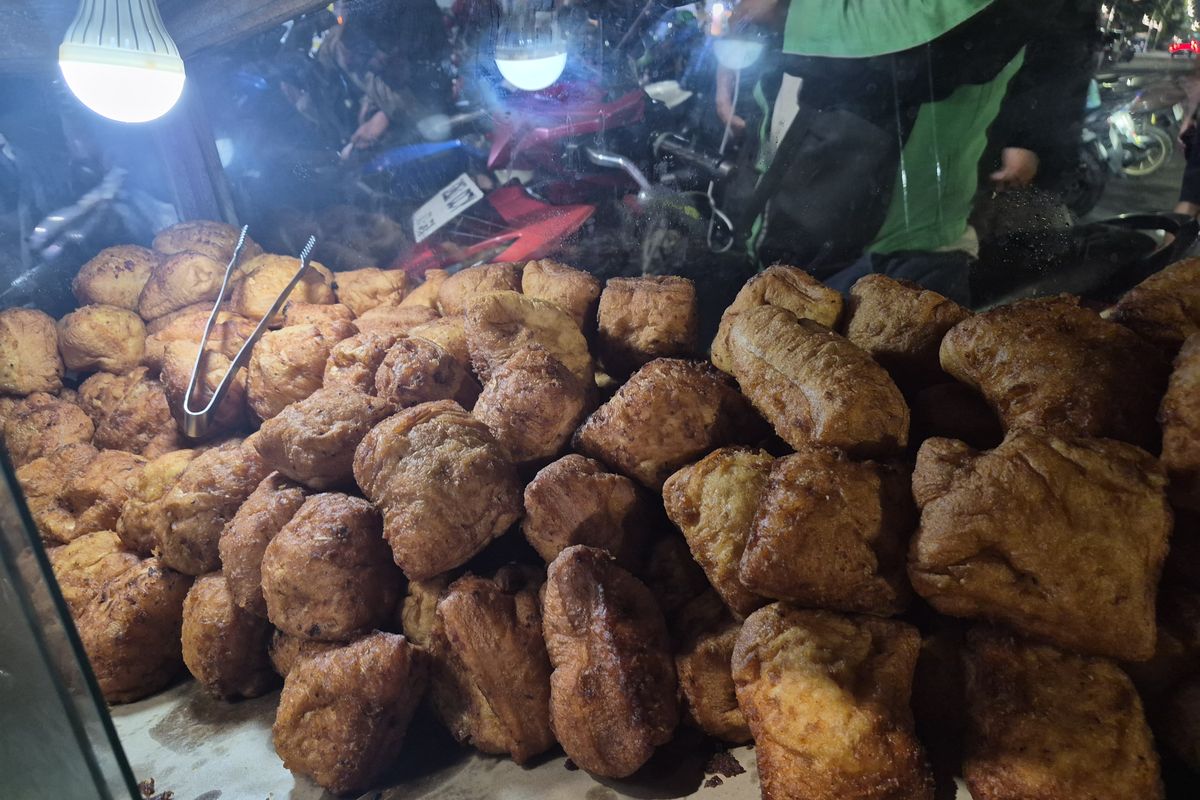 Galundeng vs Croissant: Pertarungan Cita Rasa Lokal dan Asing di Lidah ...