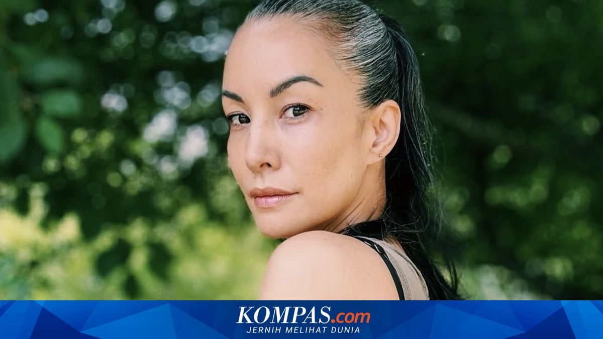 Rambut Beruban seperti Nadya Hutagalung, Bisakah Kembali Menghitam?