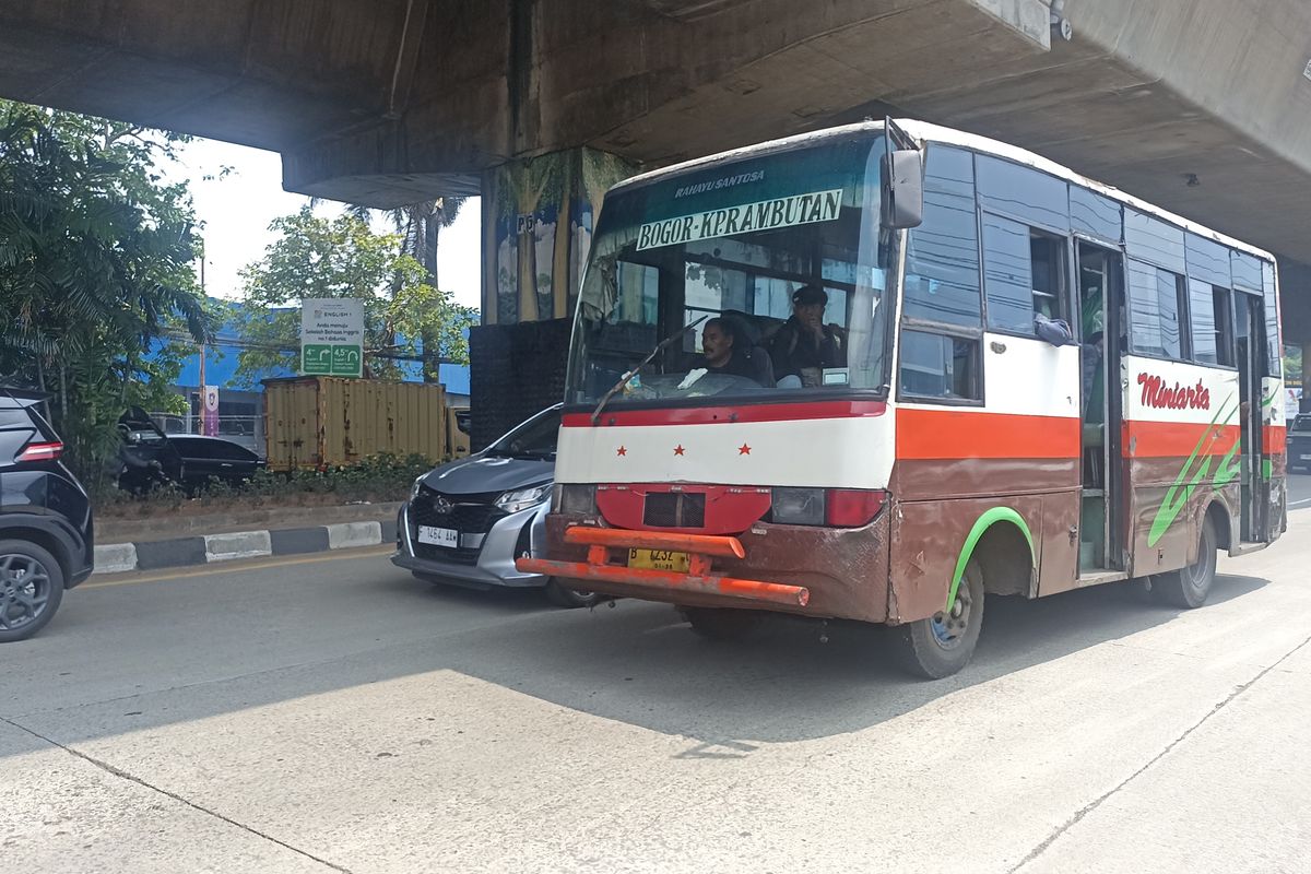 Miniarta, Bus Tua yang Masih Jadi Andalan Warga meski Transportasi ...