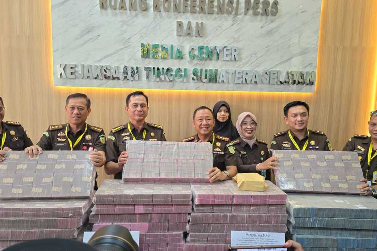 Penampakan Uang Rp 22,5 Miliar yang Dikembalikan Tersangka Korupsi LRT Sumsel