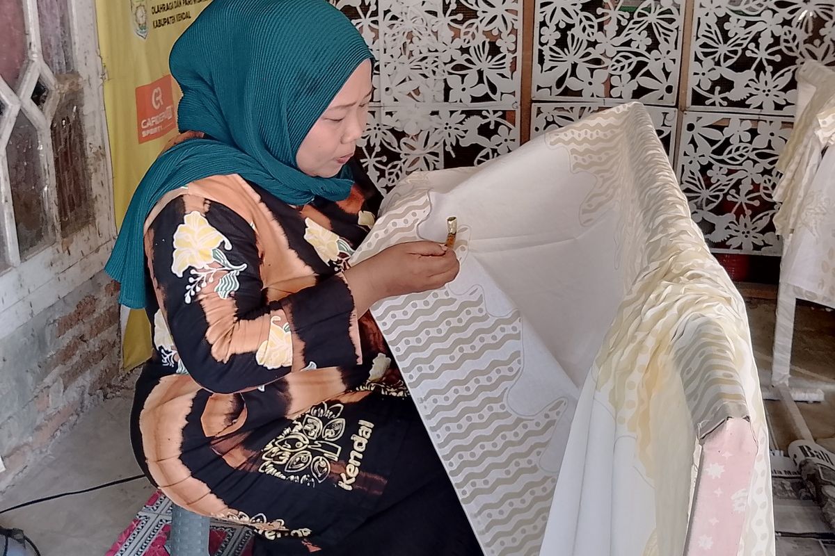 Mengenal Batik Widji, Punya 14 Motif Paten Khas Kendal dari Lemah Teles ...