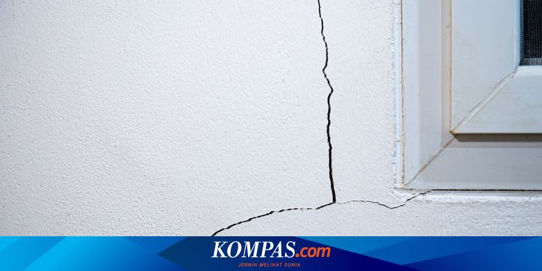 5 Cara Menyembunyikan Retak Rambut di Dinding