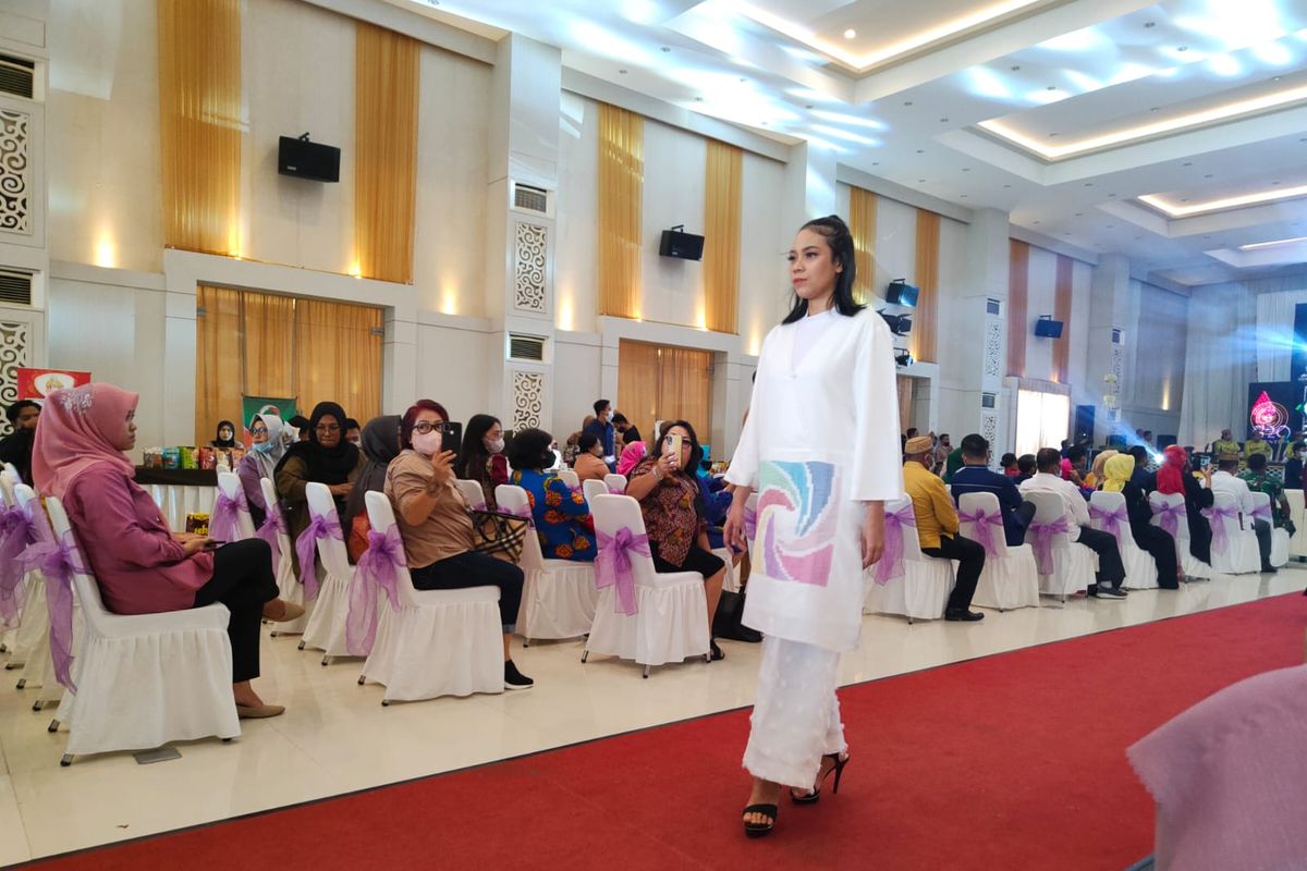 Mengenal Karawo, Sulaman Paling Rumit di Dunia Khas Gorontalo ...