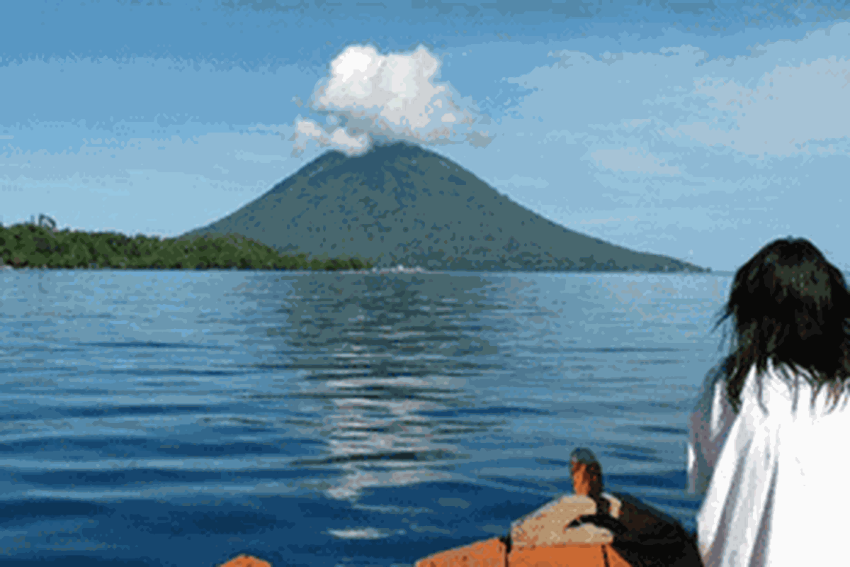 Pulau Manado Tua, Taman Laut yang Memukau