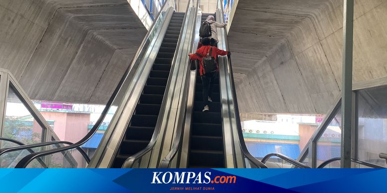 Eskalator Halte Transjakarta Cipulir Mati 2 Bulan, Penumpang Kelelahan ...