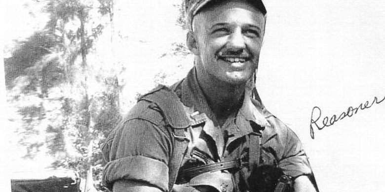 Kisah Heroik Marinir AS Frank Reasoner, Korbankan Diri di Vietnam demi ...
