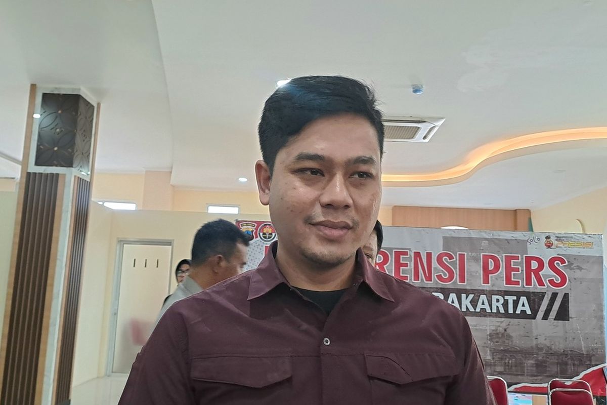 Relawan Jokowi Laporkan Roy Suryo dan 3 Nama Lain atas Tuduhan ...