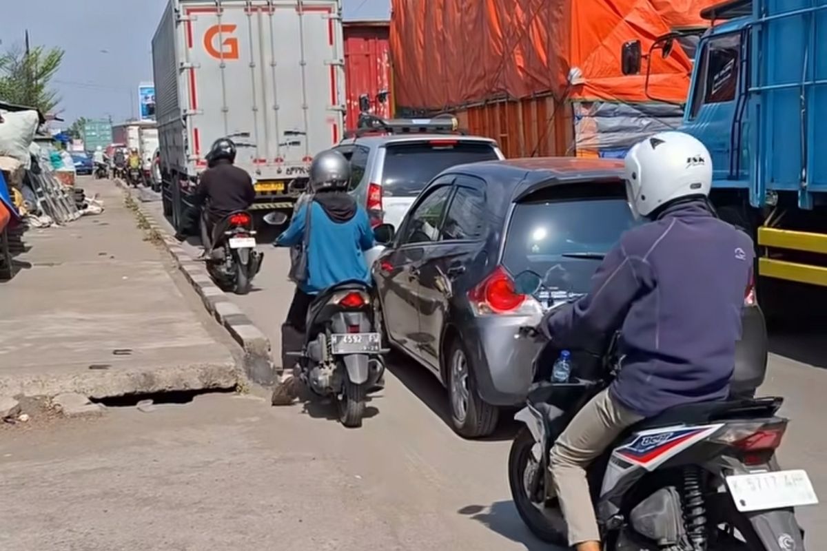 Jalan Pantura Semarang-Demak Macet akibat Perbaikan Jembatan, Pengendara Diminta lewat Jalur ...