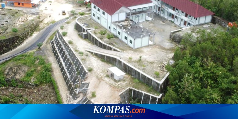 Talud SMPN 3 Saptosari Gunungkidul Longsor, Puluhan Warga Mengungsi