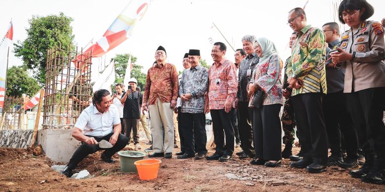 Berita Harian Groundbreaking Pembangunan Gedung Kantor Pusat Bank ...
