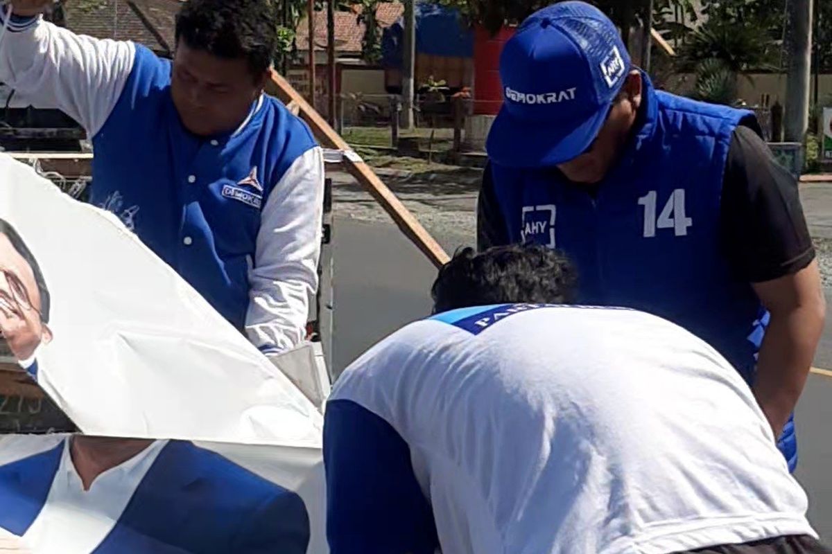 Turunkan Baliho Bergambar Anies, Demokrat Lumajang: Semua Kader Kecewa Turunkan Baliho Bergambar Anies, Demokrat Lumajang: Semua Kader Kecewa