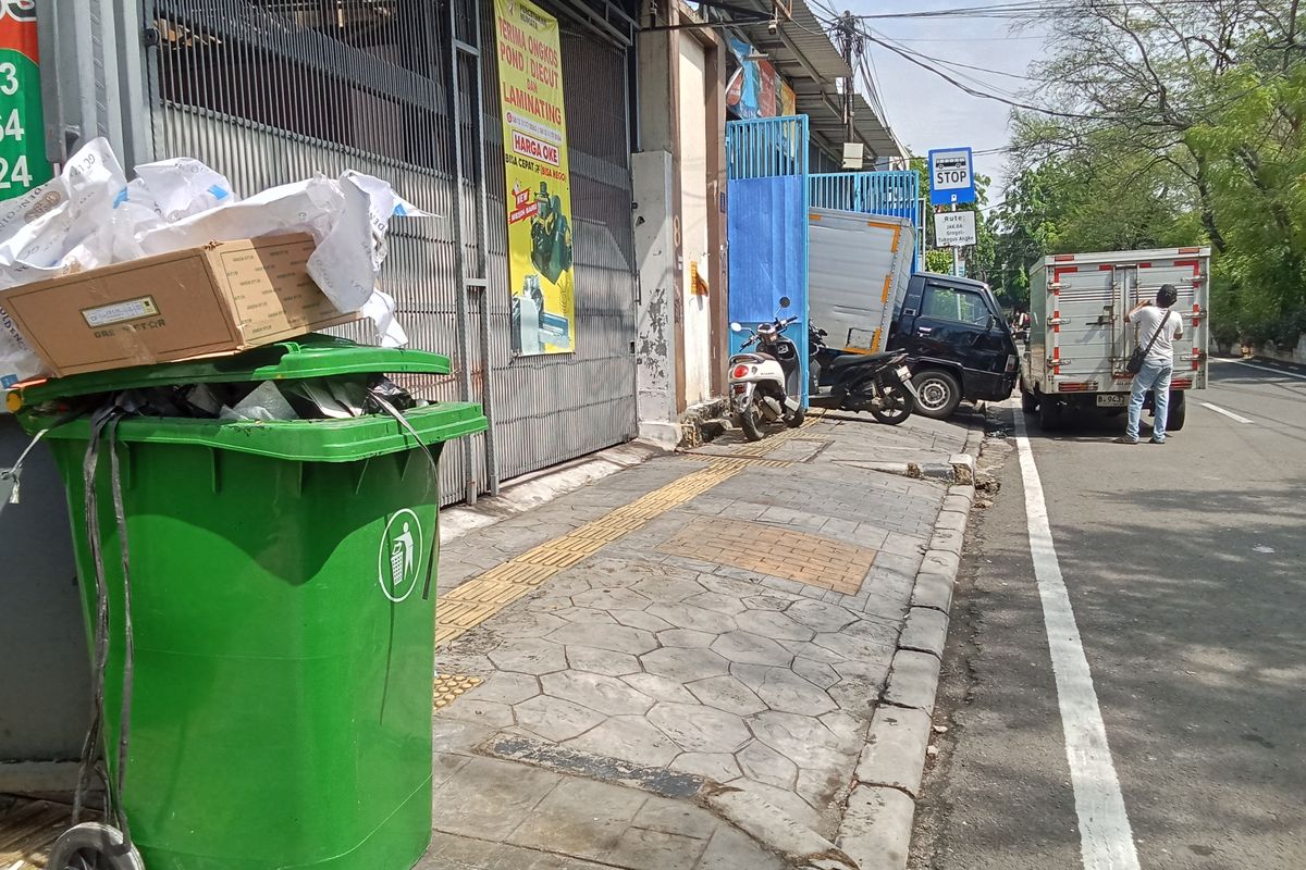 Akui Kuasai Trotoar untuk Berdagang, Pedagang di Jalan Muwardi: Di Mana ...