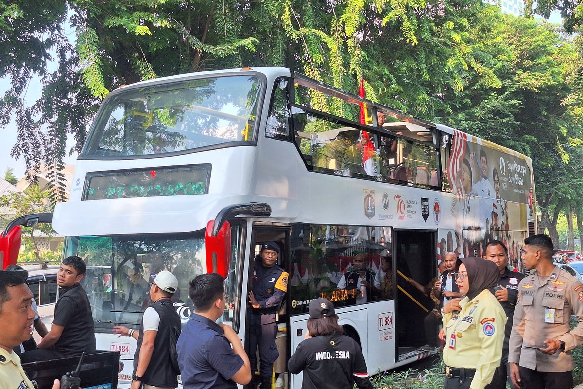 Antusiasnya Karin, Datangi Kantor Kemenpora sejak Pagi demi Sambut ...