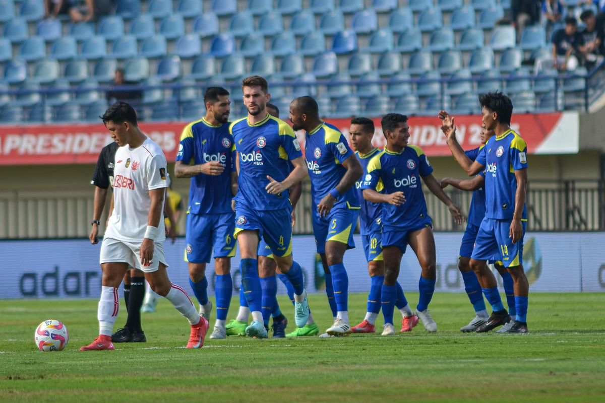Liga Indonesia All Star Vs Arema FC: Singo Edan Unggul 1-0 di Babak I