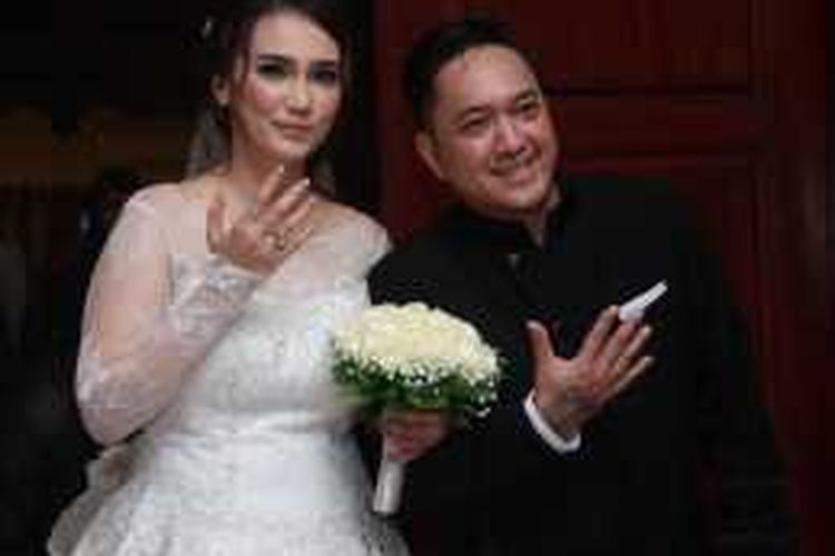 Feby Febiola: Setiap Hari Bulan Madu