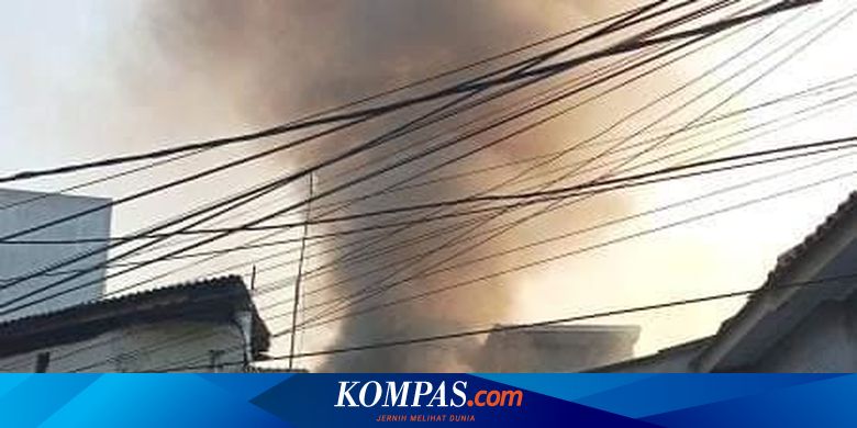 Rumah Semipermanen di Johar Baru Kebakaran, Api Diduga dari Kompor Gas
