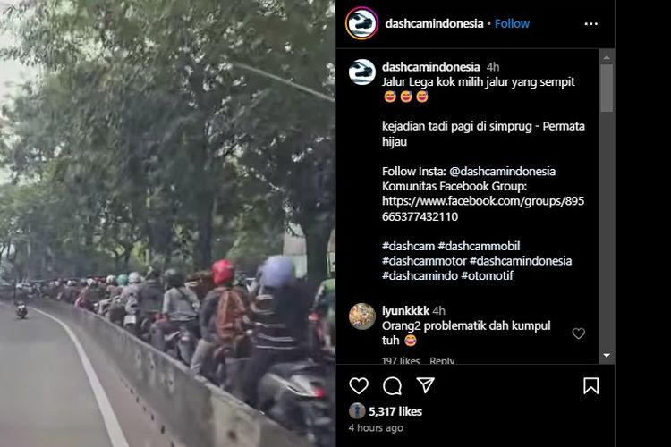 Foto : Viral, Ratusan Kendaraan Terjebak di Jalur Transjakarta Foto : Viral, Ratusan Kendaraan Terjebak di Jalur Transjakarta