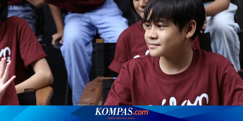 Cerita Adhiyat Saat Pidi Baiq Menunjuknya Jadi Dilan di Film Dilan 1983 ...