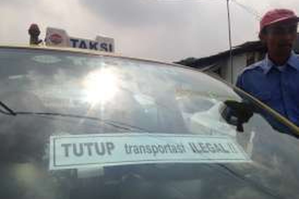 Ada Unjuk Rasa Sopir Angkutan Umum, Bandara Soekarno-Hatta Sepi Taksi