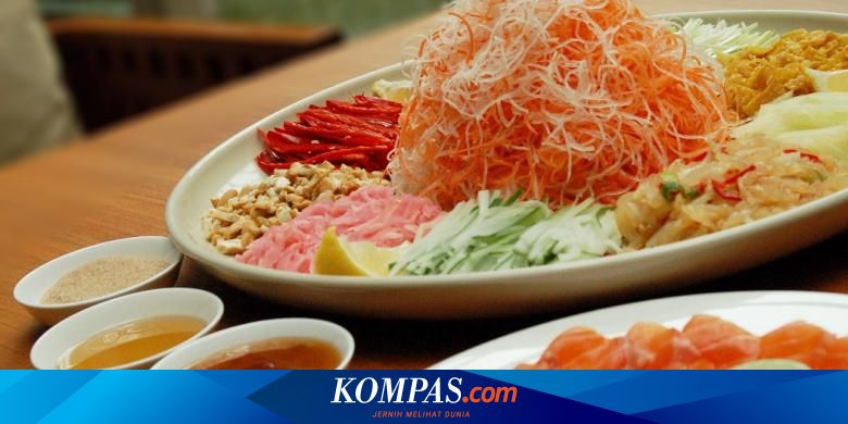 Cara Filet Ikan Salmon untuk Yu Sheng agar Makin Menarik
