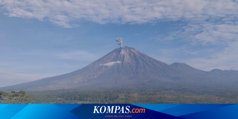 Minggu Pagi, Semeru Meletus dan Keluarkan Kolom Abu Setinggi 1.200 Meter