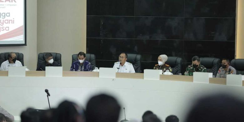 Berita Harian Festival-rebus-danny-pomanto Terbaru Hari Ini - Kompas.com