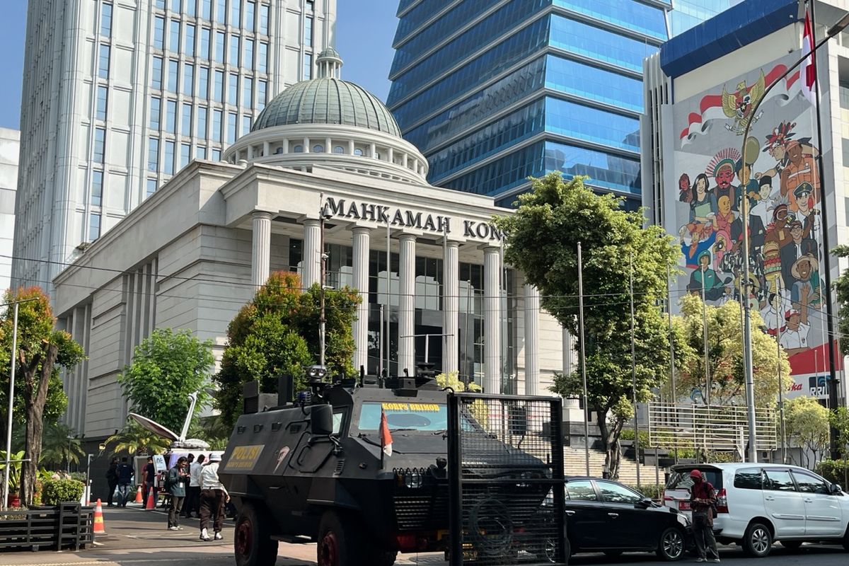 Ridwan Mansyur Resmi Jadi Hakim Konstitusi, Ini Susunan 9 Hakim MK Terbaru