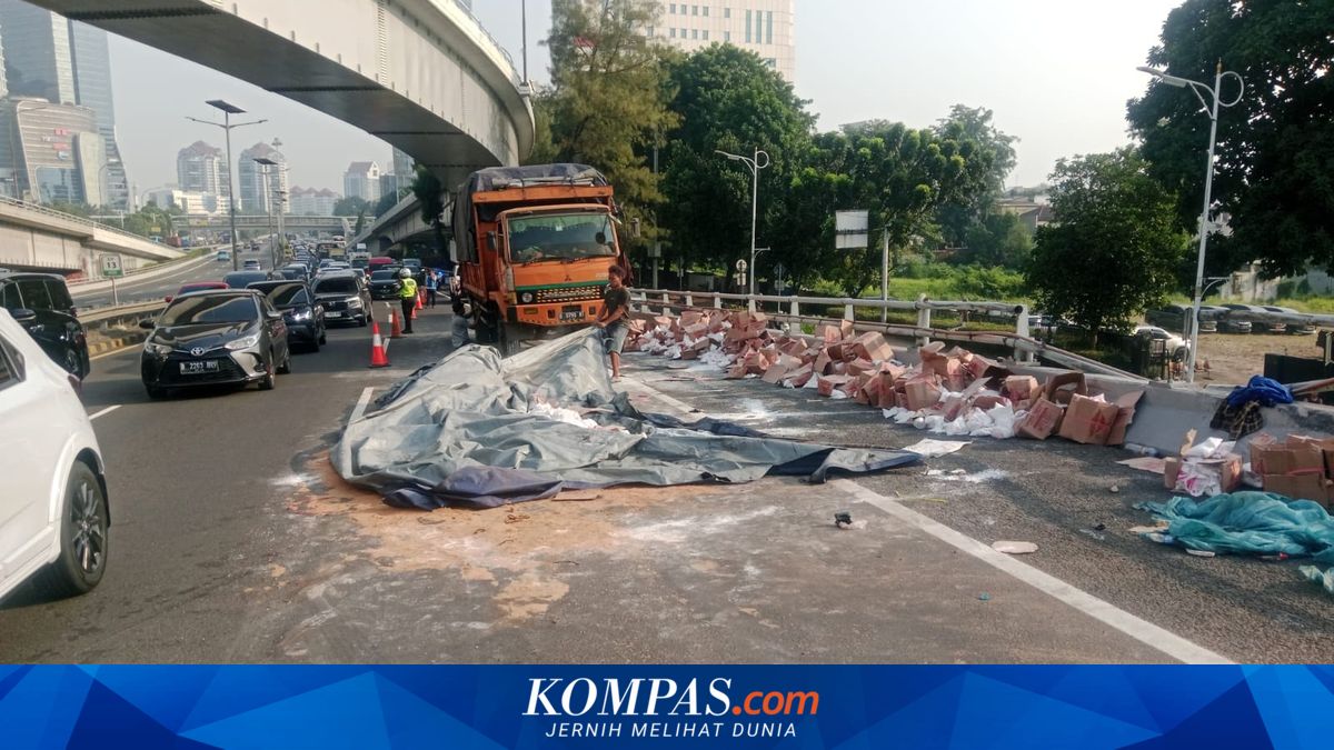 Lalu Lintas Tol Jakarta Pagi Ini: Truk Kecelakaan di Tol Dalam Kota ...