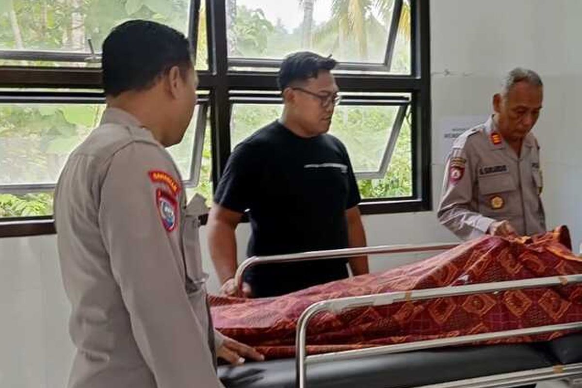 2 Remaja asal Boyolali Tewas Terseret Ombak di Pantai Klayar Pacitan
