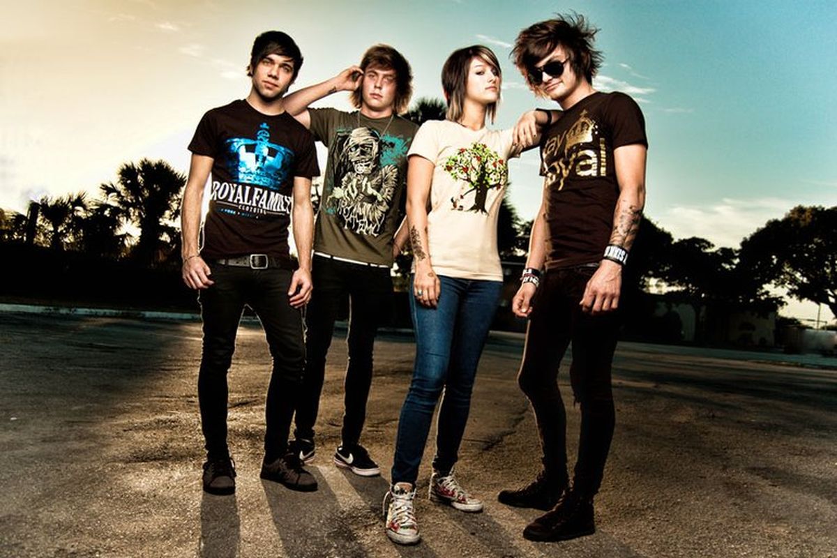 Lirik dan Chord Lagu How You Love Me Now - Hey Monday