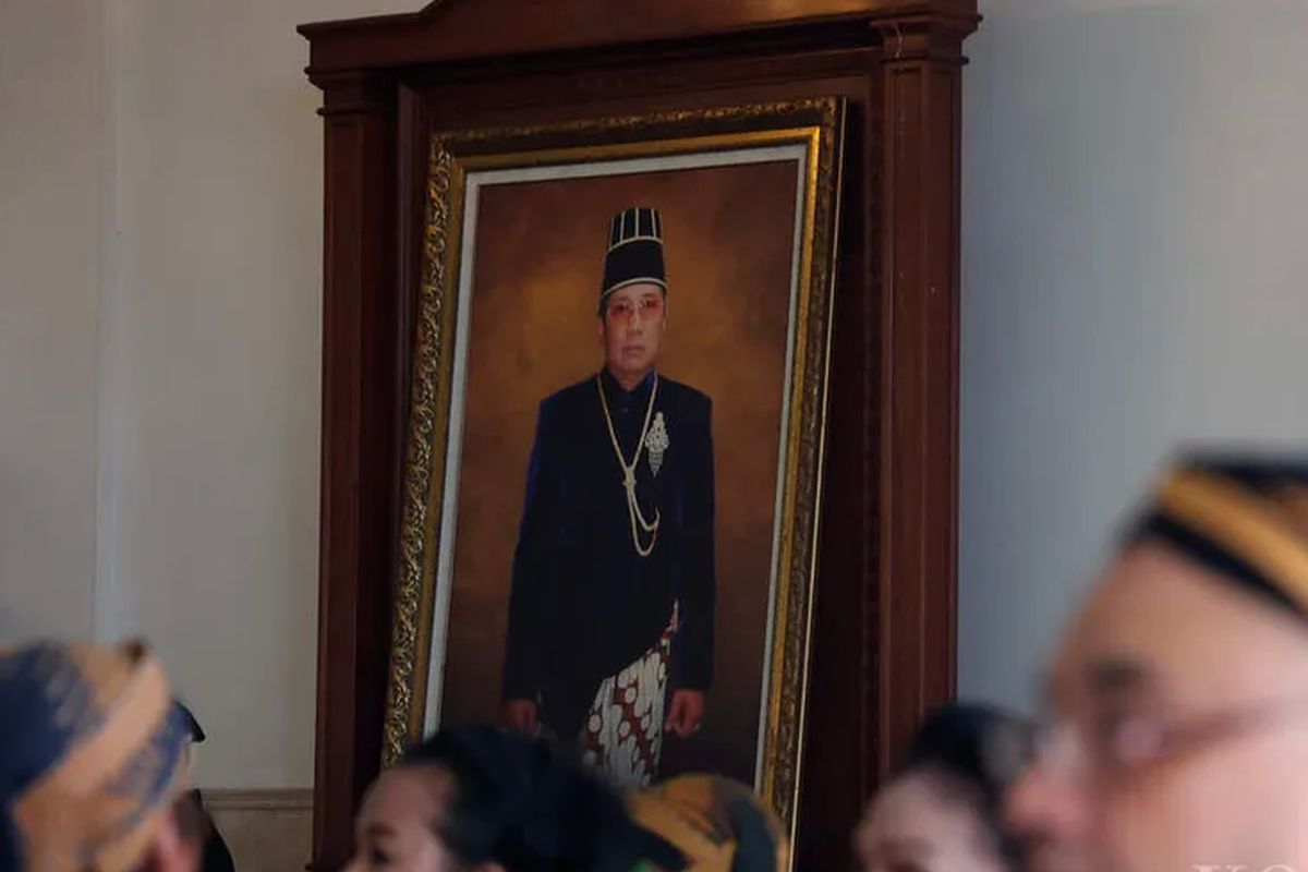 Profil Pakubuwono XIII, Kisah Hidupnya Sebagai Raja Keraton Surakarta ...