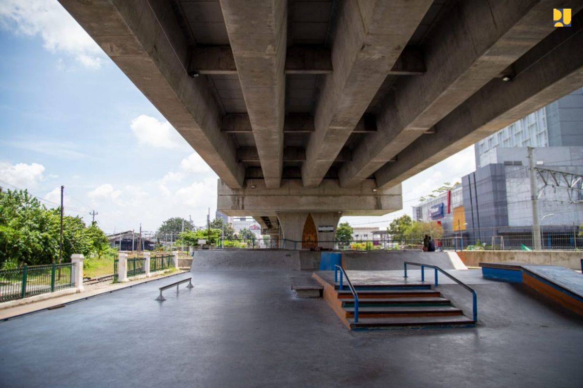 Bukan Cuma Urai Macet di Solo, Flyover Purwosari Jadi Ruang Terbuka Publik
