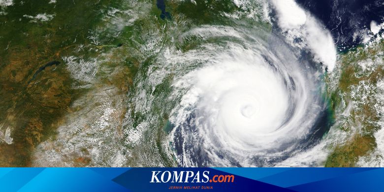 Warning BMKG soal Bibit Siklon Tropis 95W dan Dampaknya bagi Indonesia